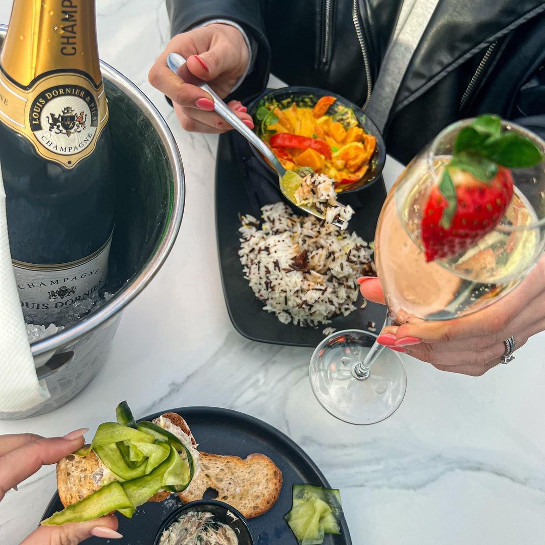 Albert's Standish | Restaurant & Bar | Wigan, Manchester